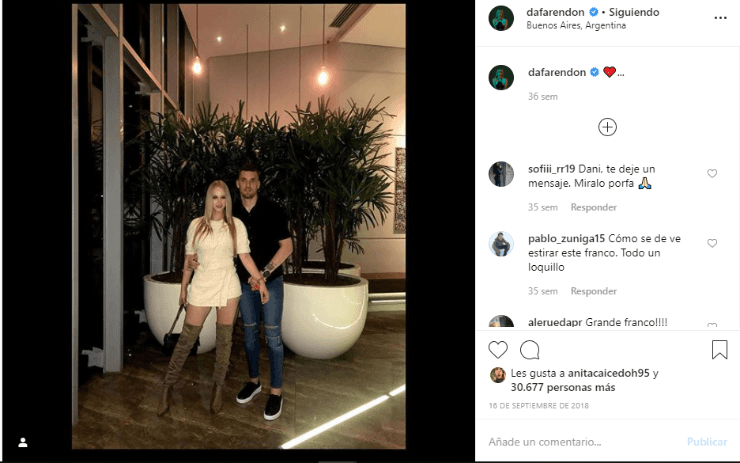 Daniela Rendón se hizo un nudo en la remera, subió foto y Franco Armani ...