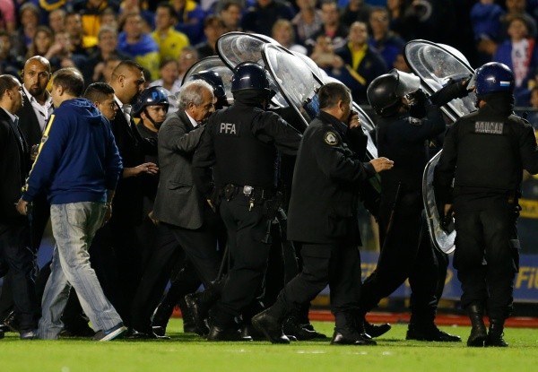 D'Onofrio: "La cancha de Boca se mueve, es impresionante"