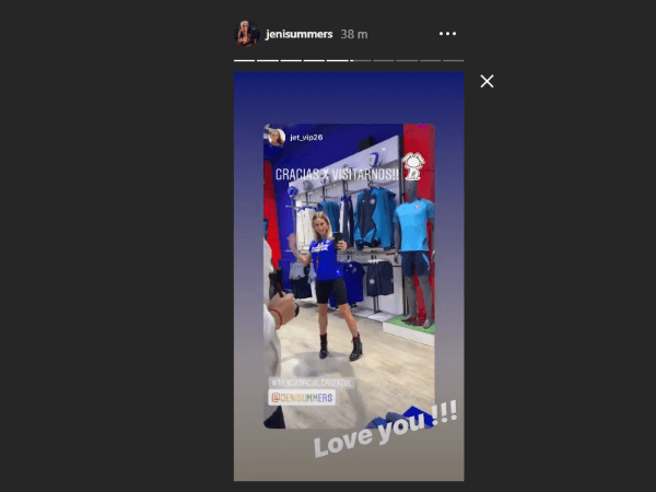 Jeni Summers fue a las instalaciones de Cruz Azul y quedó enamorada ...
