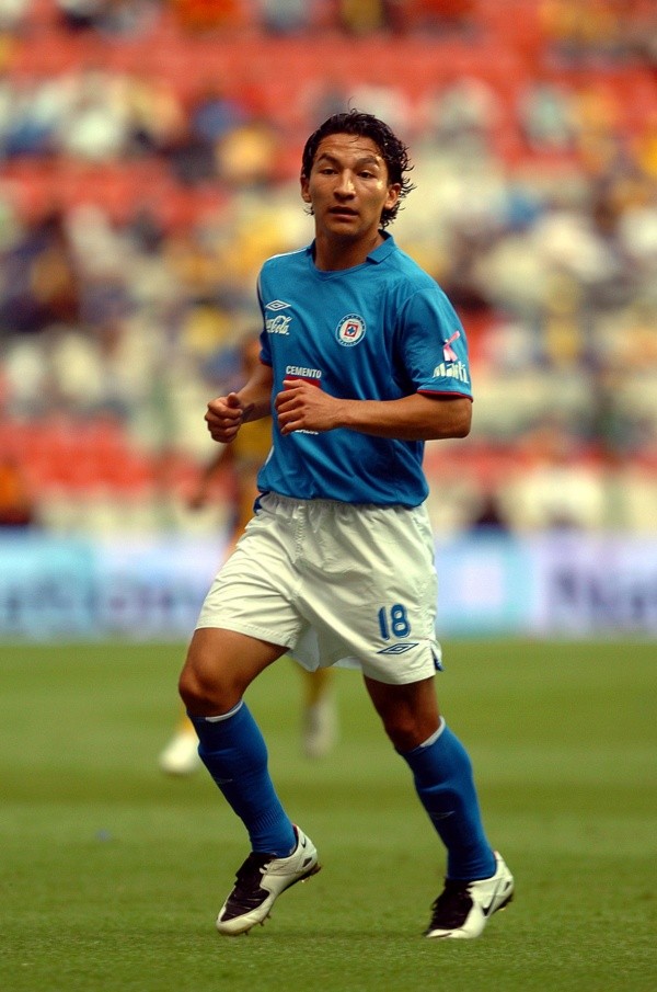 César Villaluz, exjugador de Cruz Azul, eligió entre Chivas y América