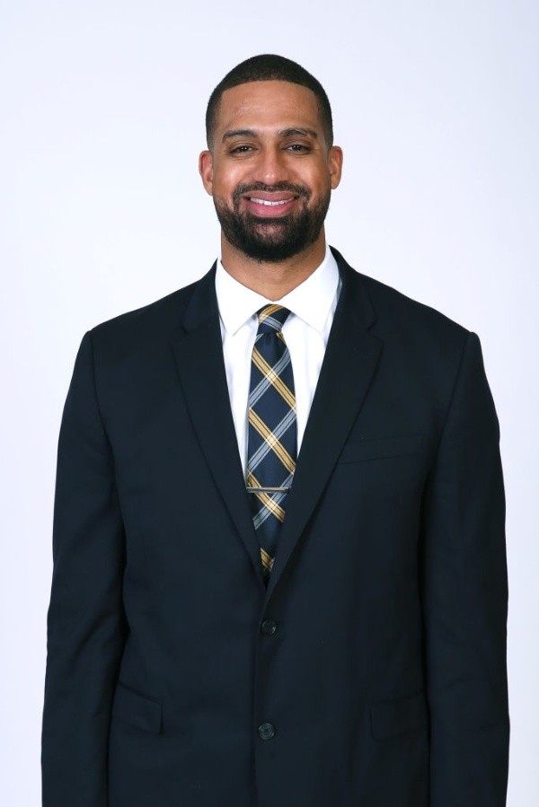 A un paso de la NBA: Nathan Peavy, el nuevo el coach de los Salt Lake ...