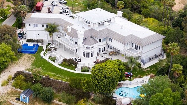 Mansiones majestuosas y lujosas. Así viven los atletas más ricos del mundo