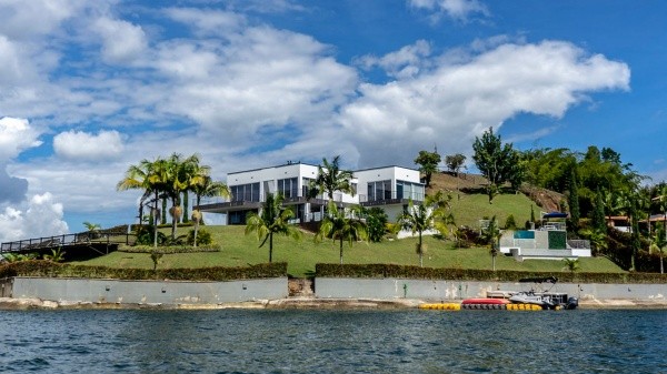 Mansiones majestuosas y lujosas. Así viven los atletas más ricos del mundo